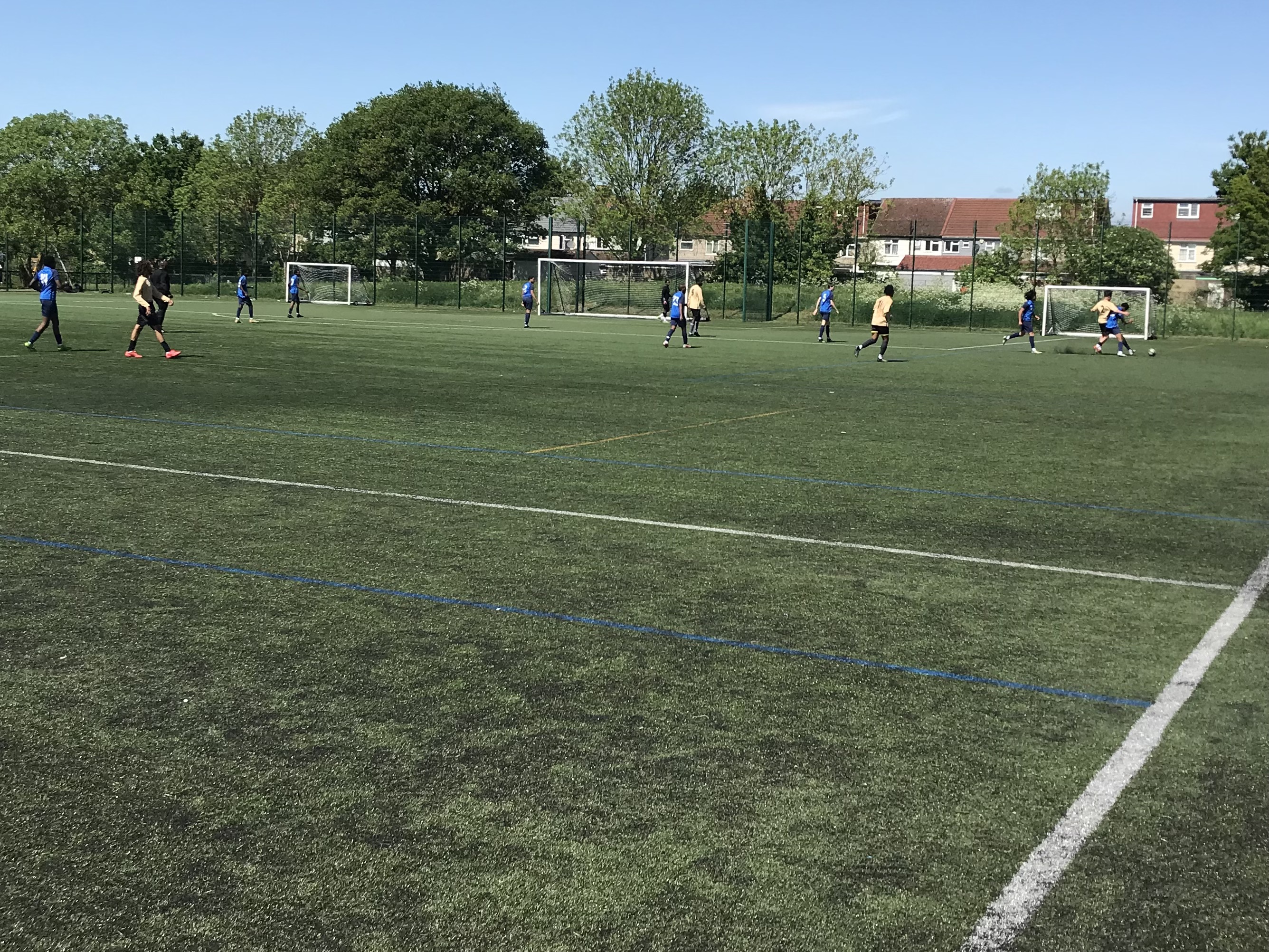 Wood Lane FC 3-0 Hillside AFC: (My match report from London Tigers ...