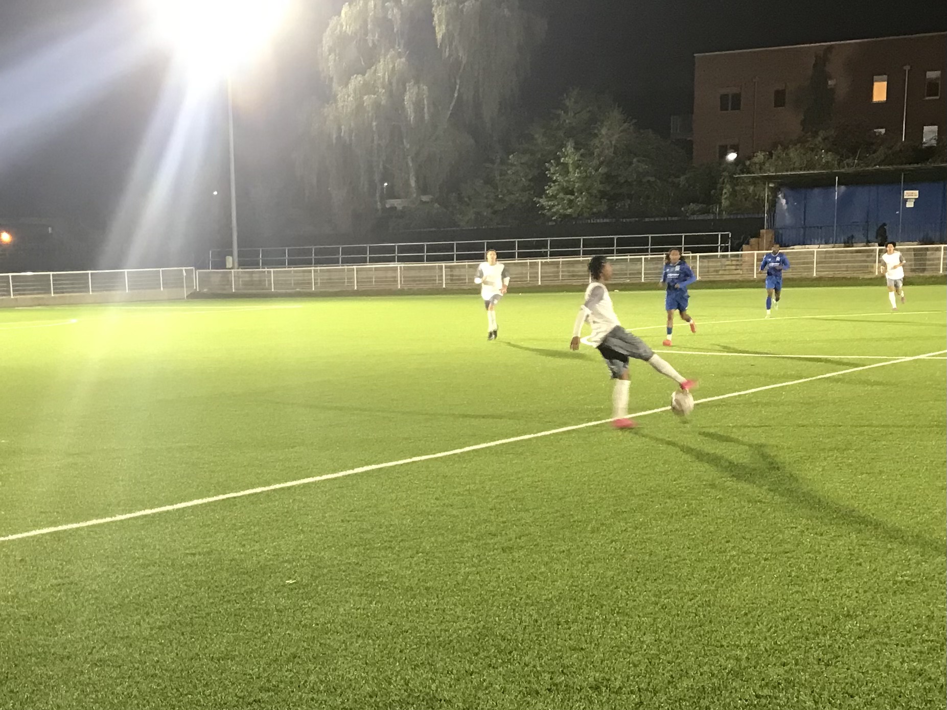 Lymore Gardens FC 2-0 Dunmow Town FC: (My match report from The Techsoc ...